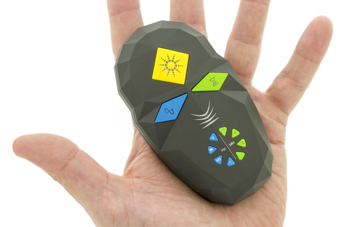 coMra Palm - personal device for your daily health | Indiegogo