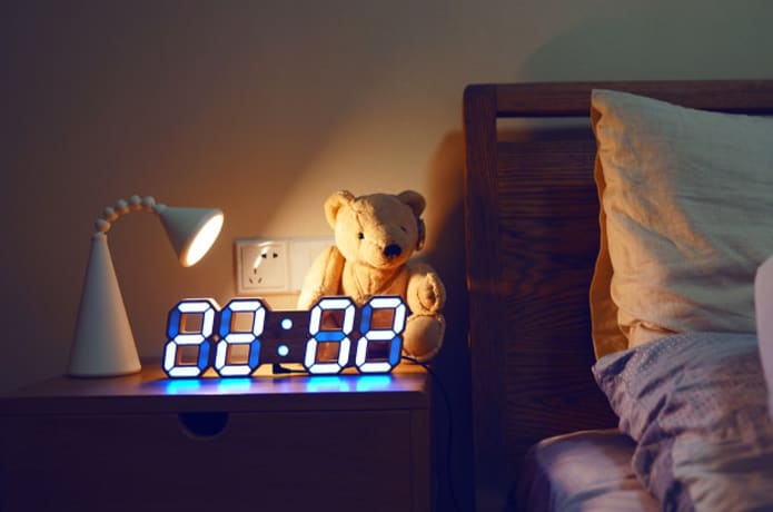 magictime,Smart wooden led clock | Indiegogo