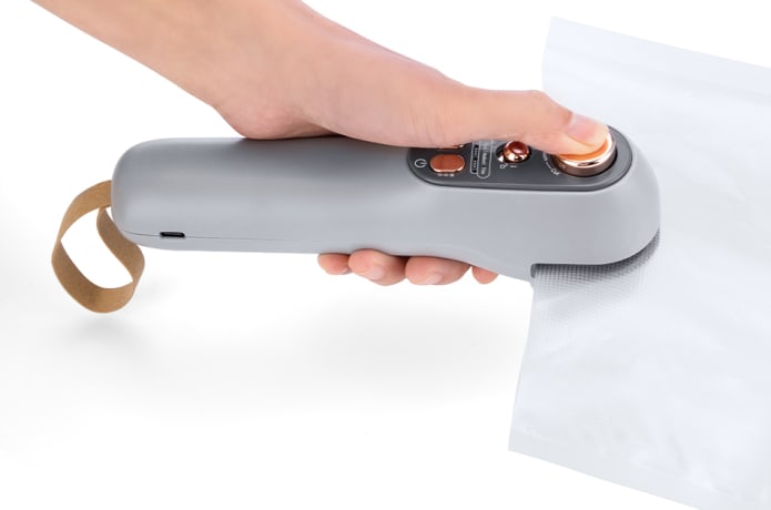 Desiwind l Mini 3-in-1 Vacuum Sealer & Bag Cutter | Indiegogo