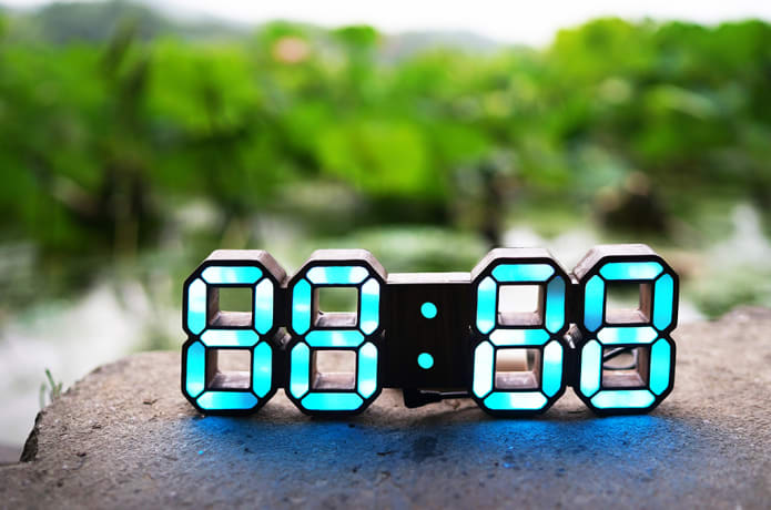 magictime,Smart wooden led clock | Indiegogo